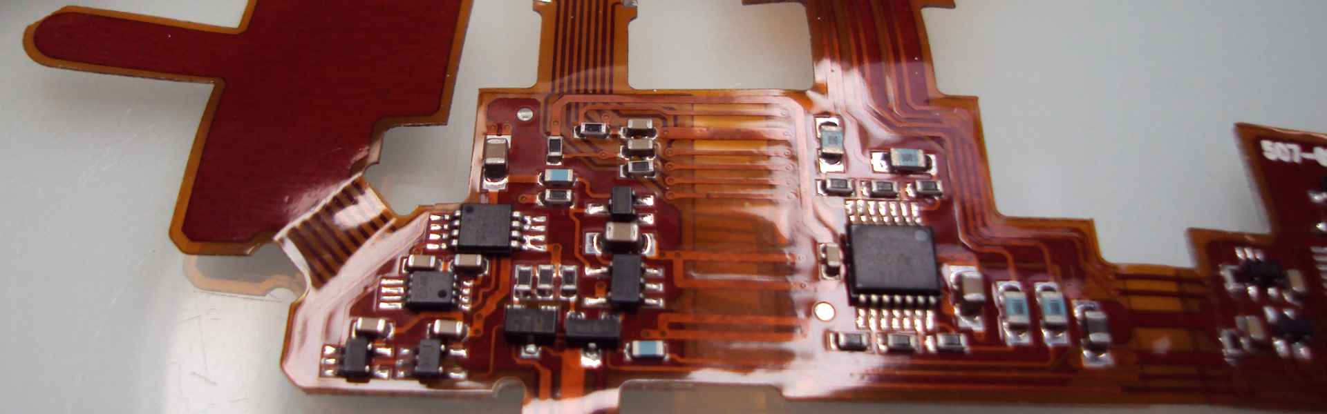 How Do You Assemble a flex PCB? - RayMing PCB