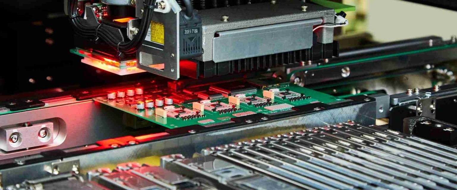 What is The lastest Surface Mount Technology ? - RayPCB