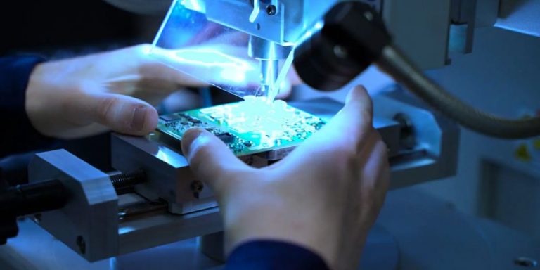 What is Microelectronics Manufacturing Process - RayPCB