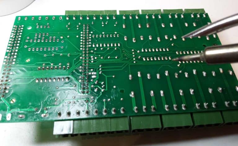 How do you Remove Flux Residue From PCB? - RayPCB