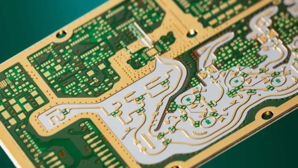 The Complete Guide to Rogers PCB: Materials, Applications, and Design Considerations - RayPCB