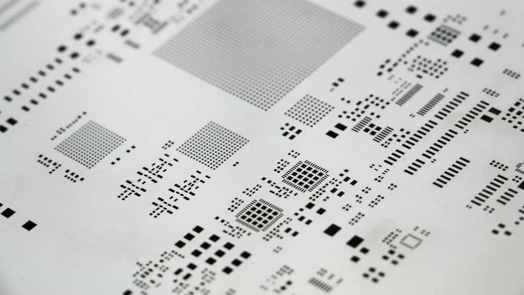 High-Accuracy SMT Stencils: Laser vs. Etching vs. Electroformed Solutions - RayPCB